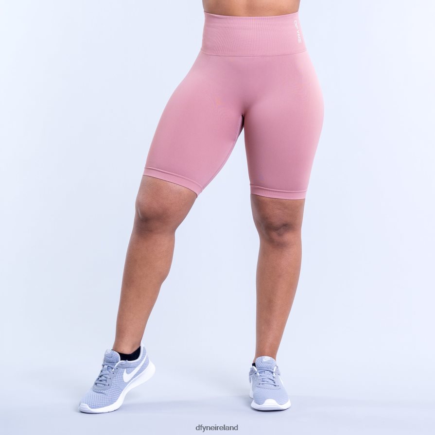 Stylish Activewear on DFYNE Ireland